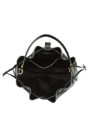 FERRAGAMO Hug Leather Bucket Bag - Nero