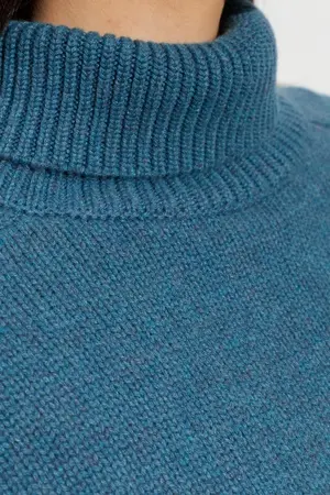LISA YANG Cathie Turtleneck - Blue