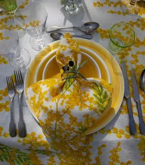 SUMMERILL & BISHOP Linen Mimosa Tablecloth