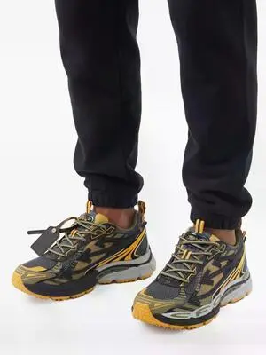 Off-White Be Right Back" Arrow Motif Lace-up Sneakers - Black