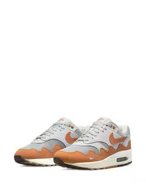 Nike Air Max 1 Wave Sneakers