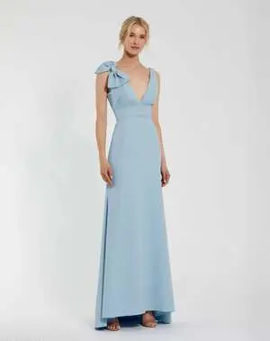 Mac Duggal Petite Sleeveless V-neck Bow Detail Mermaid Gown - Blue