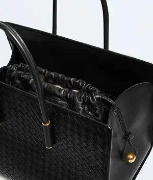 Bottega Veneta Intrecciato Leather Tote Bag - Black
