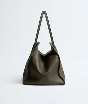 Bottega Veneta Maxi Barbara Tote