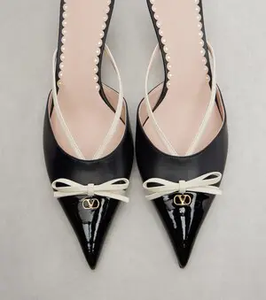 Valentino Garavani Vlogo Leather Pumps