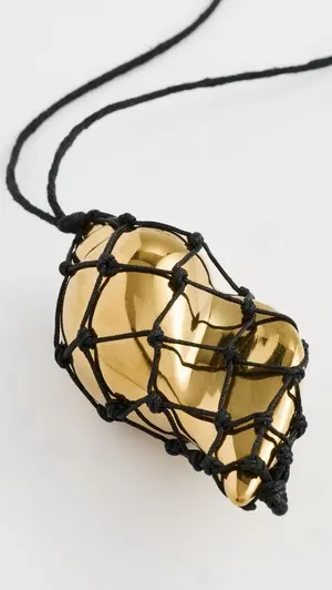 HEAVEN MAYHEM Gold-tone Shell Necklace - Black/gold