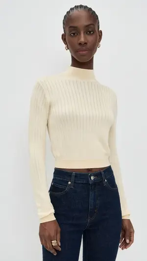 FRAME Crop Fitted Turtleneck