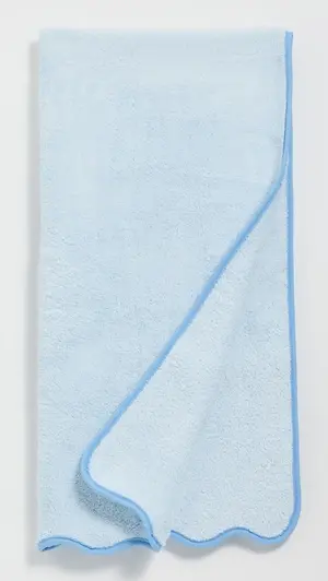WEEZIE Scallop Bath Towel - French Blue On Light Blue