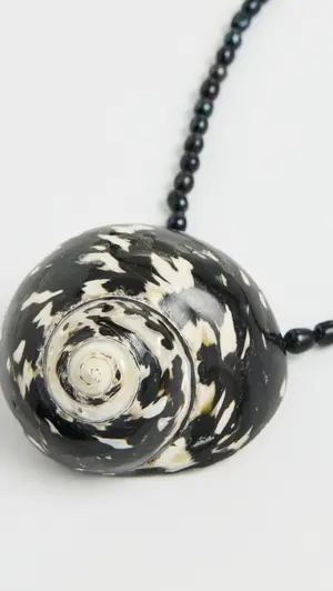 MAYAMAR Shell Pendant Necklace