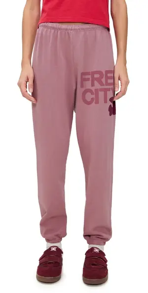 FREECITY Logo Print Sweatpants - Makeup