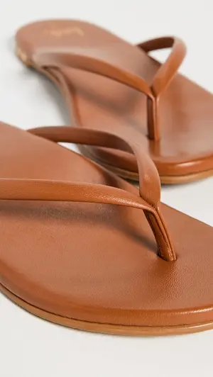 Beek Sunbeam Flip Flops - Tan