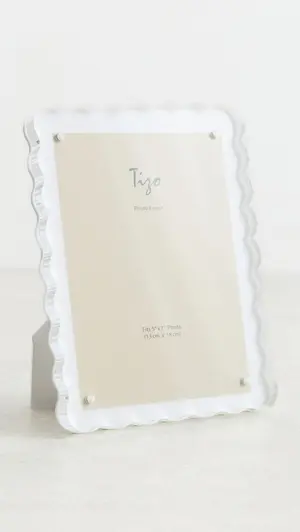 TIZO DESIGN Lucite Frame With Wave Design - White