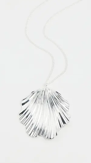 JULIETTA Coquille Necklace