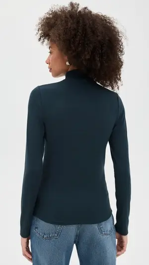 JAMIE HALLER The Mock Neck Tee - Navy