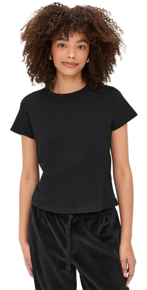 AMO Love Tee - Black