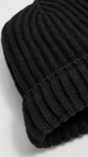 IVY ELLIS Cousteau Beanie - Black
