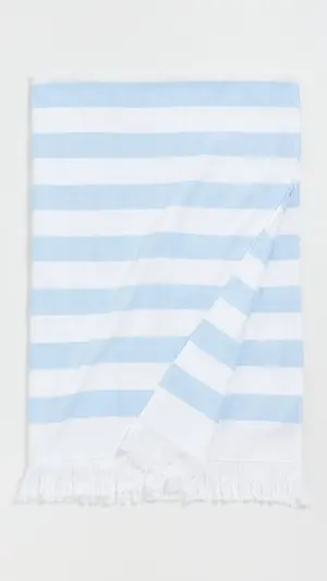 WEEZIE Packable Beach Towel - Hydrangea Blue
