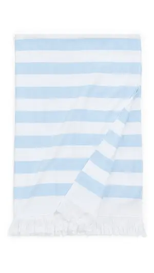 WEEZIE Packable Beach Towel - Hydrangea Blue
