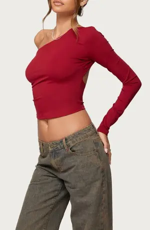 EDIKTED Mila Asymmetric Crop Top