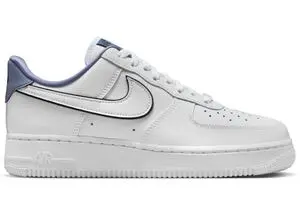 Nike Air Force 1 Low '07 Essential Sneakers
