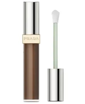 PRADA BEAUTY Blurring + Micro-correcting Concealer Dw8 - Deep Warm