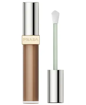PRADA BEAUTY Blurring + Micro-correcting Concealer Mn6.5 - Medium Neutral