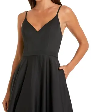 Mac Duggal Petite V-neck A-line Ball Gown - Black