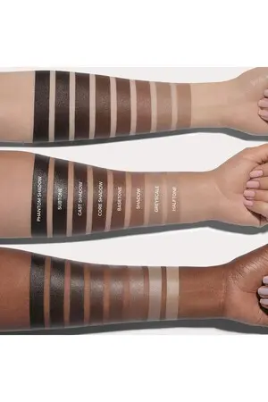 ANASTASIA BEVERLY HILLS Smooth Blur Contour Stick - Greyscale