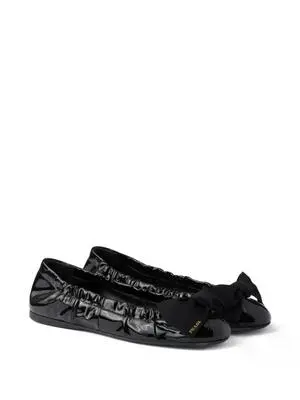 Prada Patent Leather Ballet Flats With Bow Detailing - Black