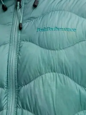 PEAK PERFORMANCE Helium Quilted Hooded Jacket - Blue