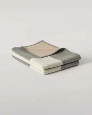 Johnstons Of Elgin Art Geometric Grey & Cashmere Throw - Natural