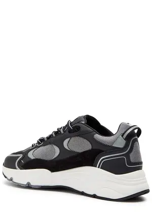 CLEENS Pulse Runner Panelled Sneakers - White And Black
