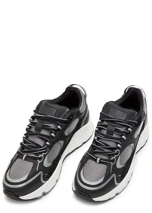 CLEENS Pulse Runner Panelled Sneakers - White And Black