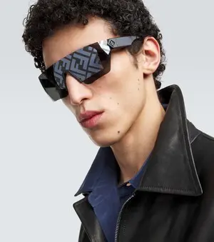 Fendi Ff Squared Shield Sunglasses - Black