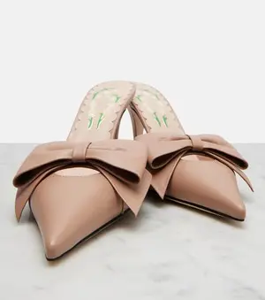 Valentino Garavani Pointed Toe Leather Mules With Bow Detailing - Pink