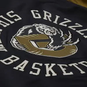 Mitchell & Ness Memphis Grizzlies Clutch Satin Raglan Jacket