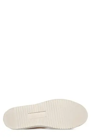KENNETH COLE Jally Sueded Low Top Sneakers - Light Brown