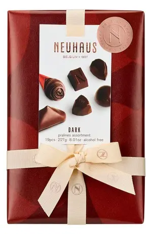 NEUHAUS Valentine Ballotin 19-piece Dark Chocolate Box - Red