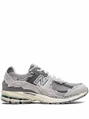 NEW BALANCE 2002r Sneakers - Grey