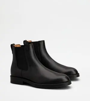 TOD'S Leather Chelsea Boots