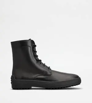 TOD'S Winter Gommino Leather Ankle Boots - Black