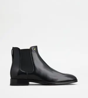TOD'S Leather Ankle Boots - Black