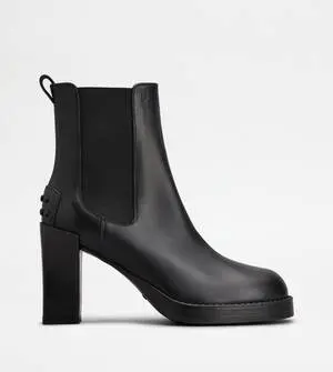 TOD'S Leather Chelsea Boots