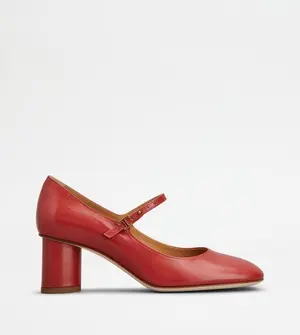 TOD'S Leather Mary Janes With T Timeless Accessory - Red