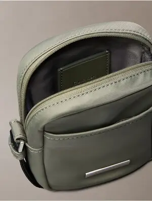 Calvin Klein Slim Reporter Bag - Deep Lichen Green