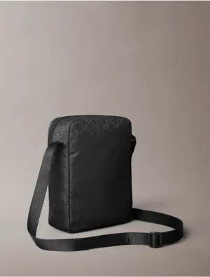 Calvin Klein Utility Emblem Reporter Bag