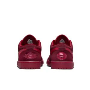 JORDAN 1 Low Se Sneakers - Red