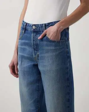 FRAME The Essential Fighter Jeans