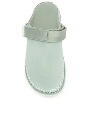 UGG Goldenstar Meadow Accent Clog
