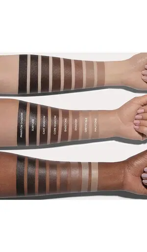 ANASTASIA BEVERLY HILLS Smooth Blur Contour Stick - Basetone